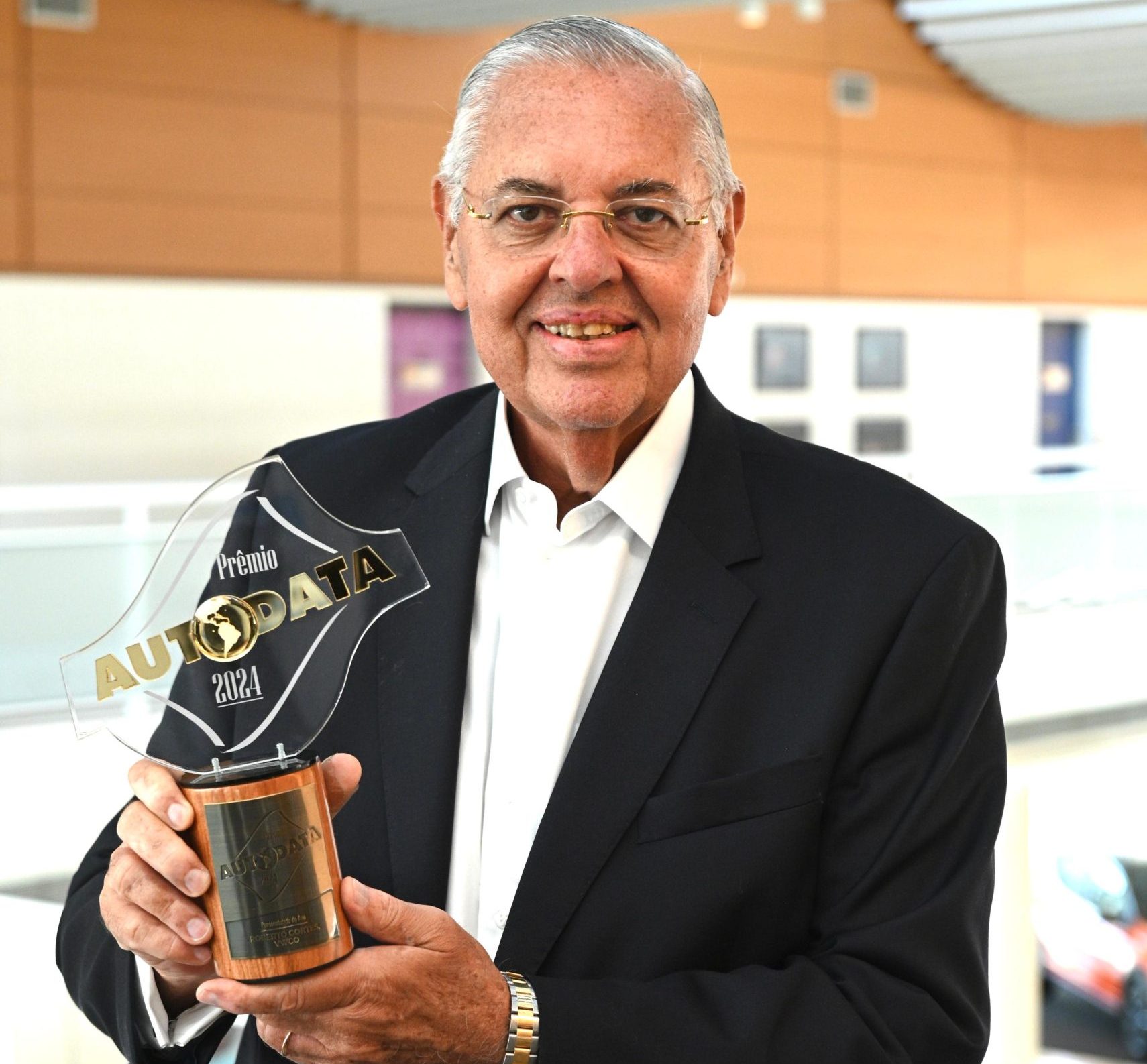 Roberto Cortes é novamente Personalidade do Ano Autodata ...